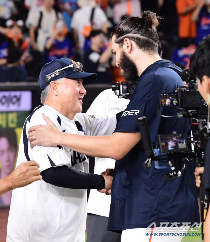 Director Kim Kyung-moon, thank you for your victory in Ponce