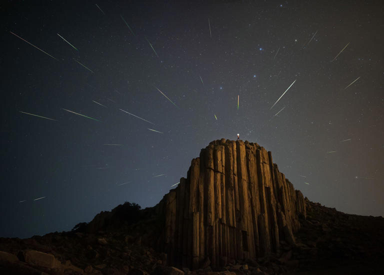 Kapan dan di mana publik Indonesia bisa menyaksikan hujan meteor Perseid?