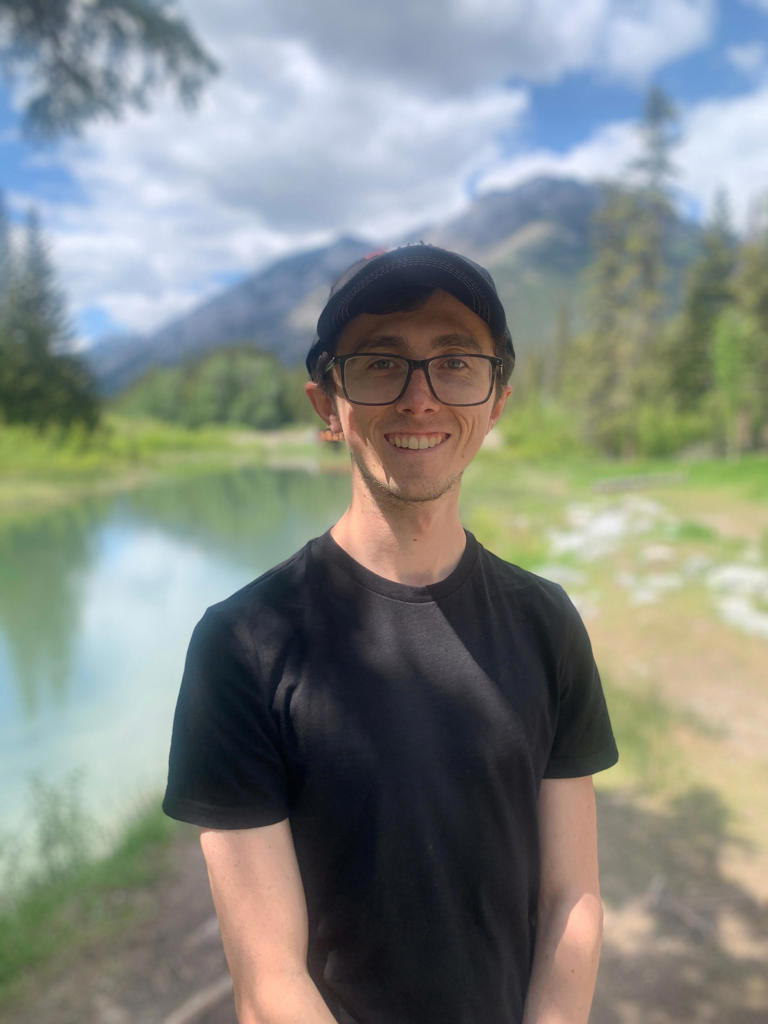 I thought I'd save money living as a digital nomad, but managing ...
