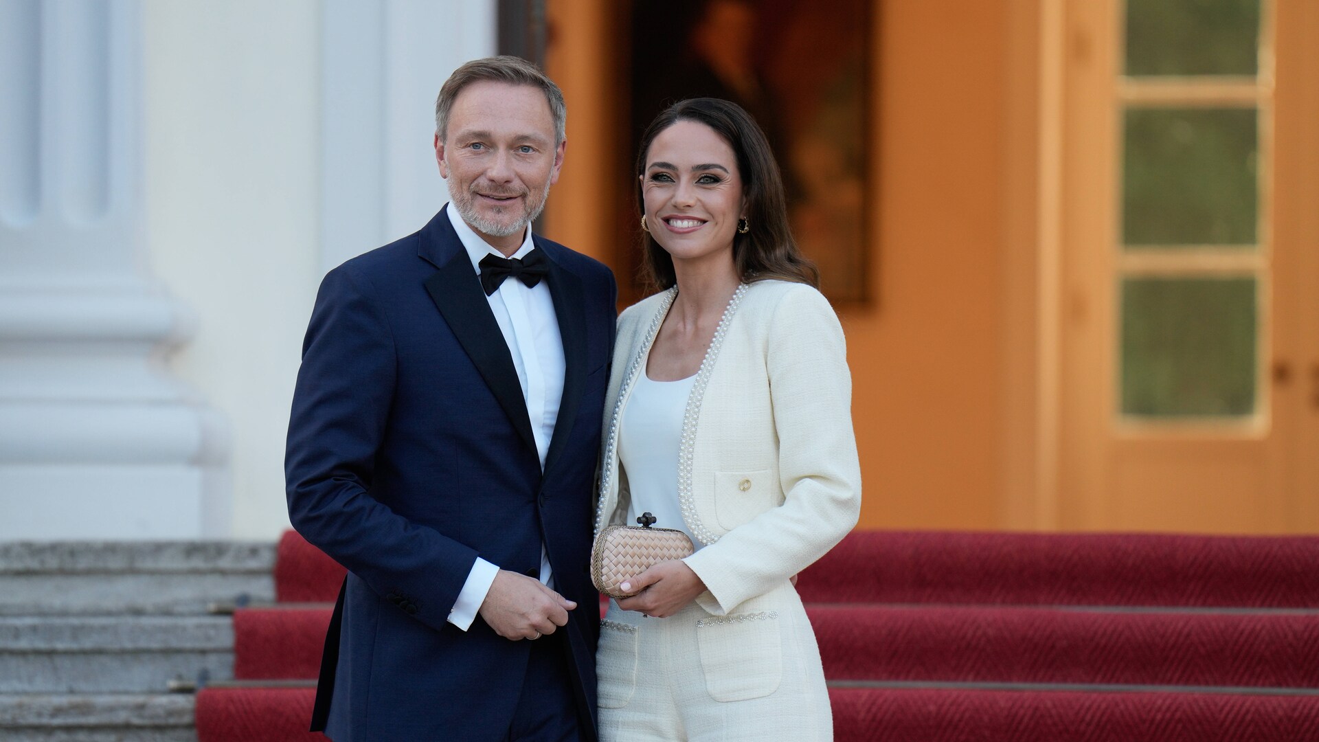 Urlaubsfoto von Franca Lehfeldt & Christian Lindner: Ein Detail springt ...