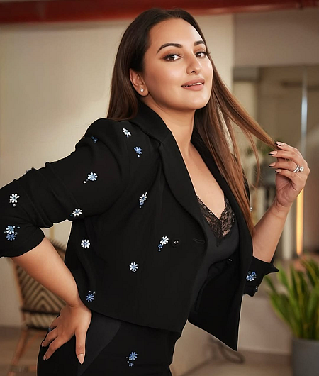 Sonakshi Sinha, Zeenat Aman, Rupali Ganguly criticise SC’s order on ...