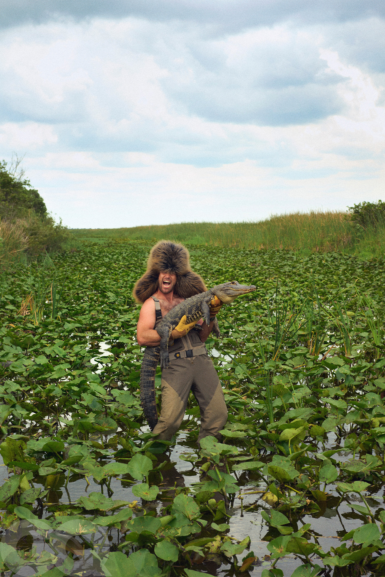 Travis Kelce models head-to-toe fur (and a huge Birkin bag) in the ...