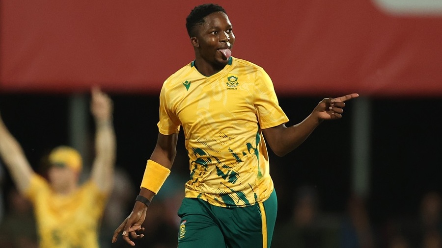 Brevis' record-breaking 125* sets up series-levelling victory