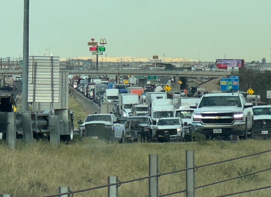 UPDATE: I-20 lanes re-opened following crash near Loop 338