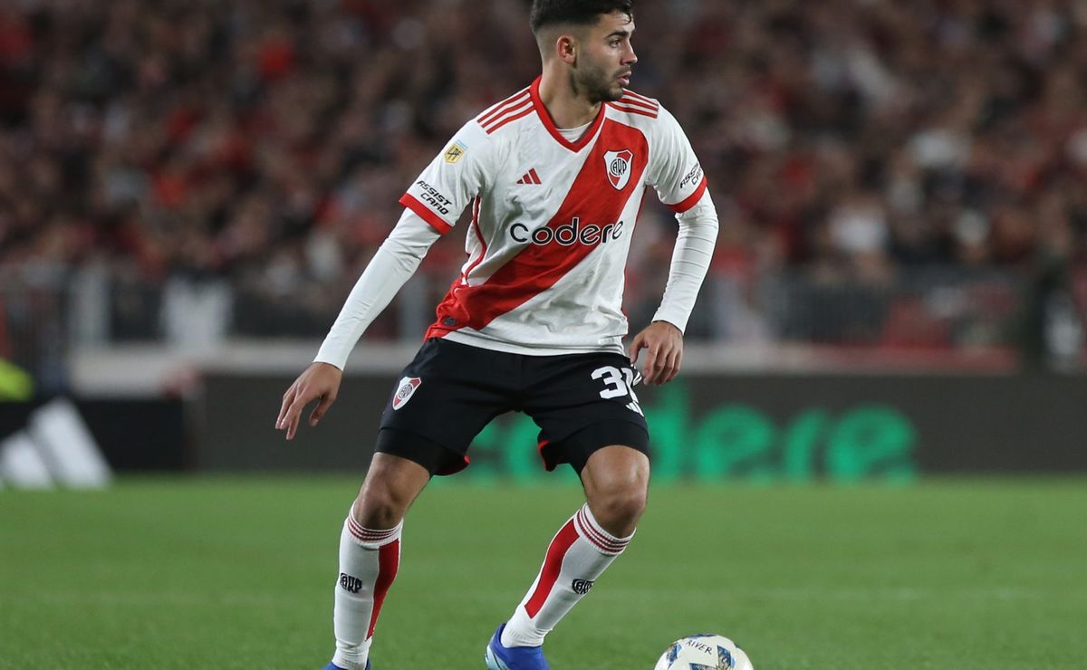 Santiago Simón se va de River: Toluca comprará la mitad del pase en una cifra millonaria