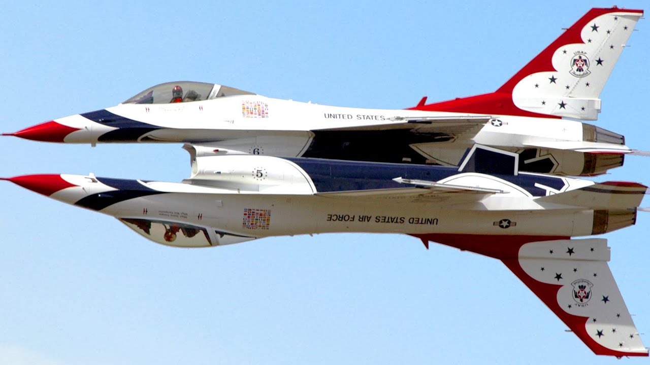 Exploring the skills of a top US stunt pilot in the USAF Thunderbird F-16