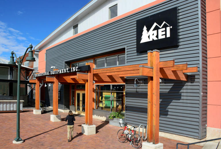 REI Has a Protective Sun Hat on Sale for $22 That Shoppers Say Is ...