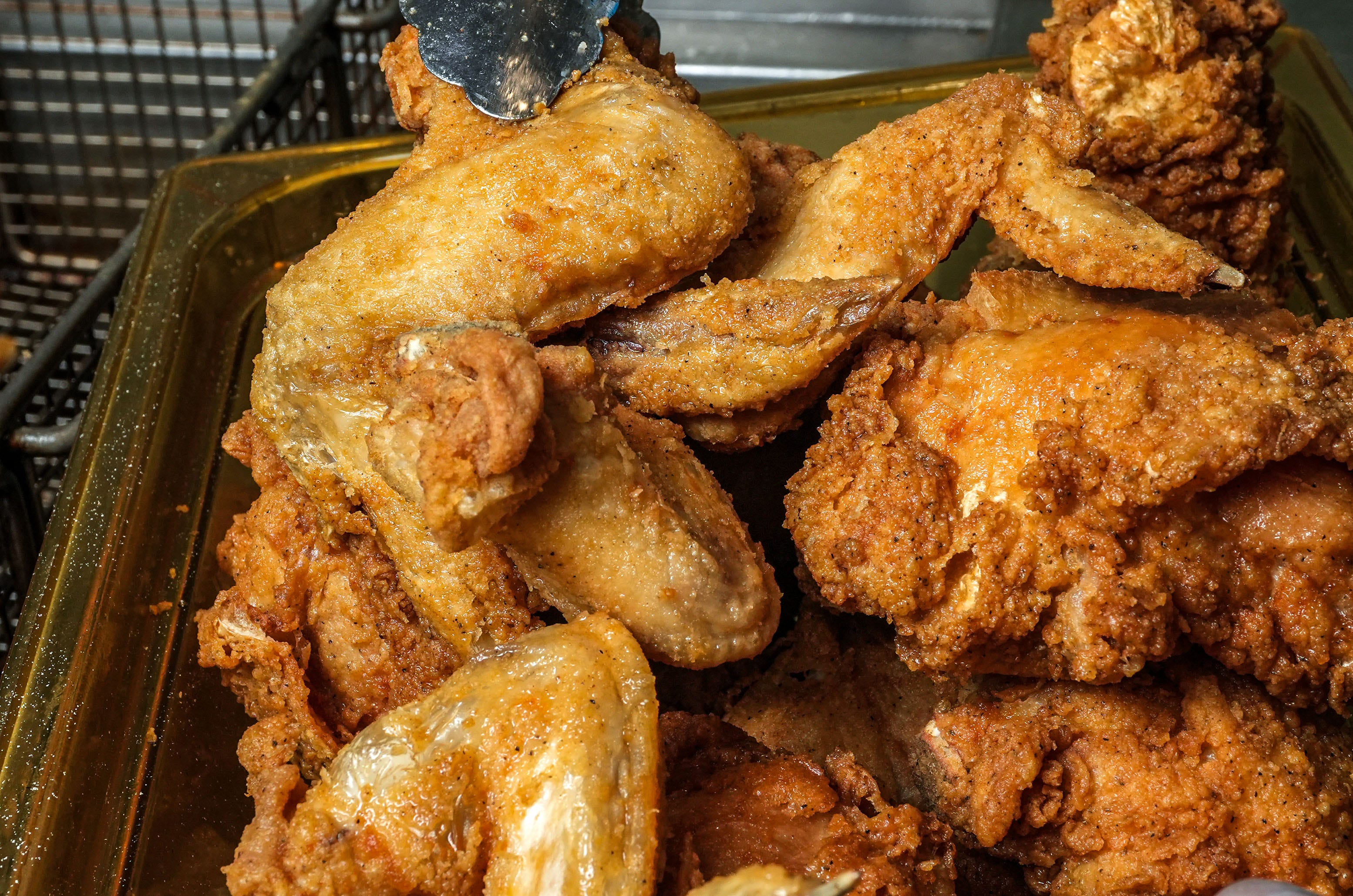 This Georgia fried chicken restaurant is among the top 5 in the nation ...