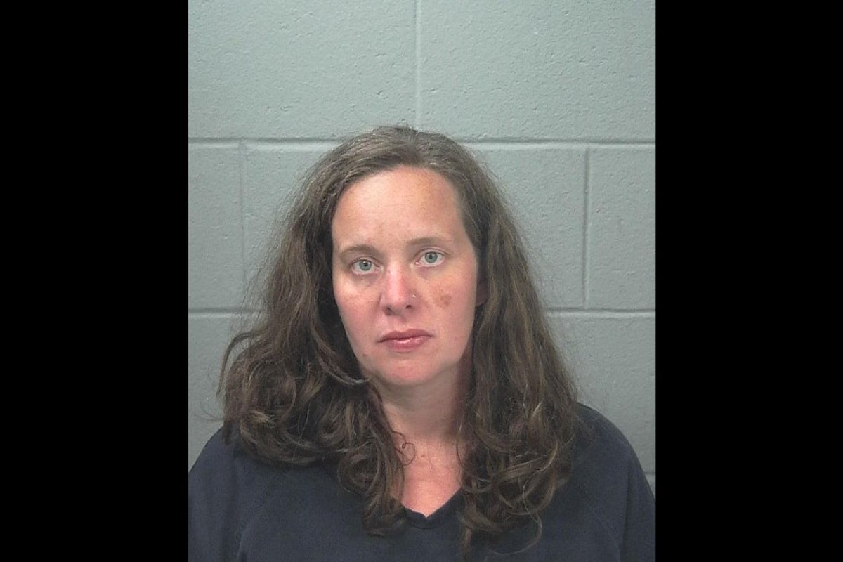 Mom facing charges after her three-year-old daughter and family dog ...