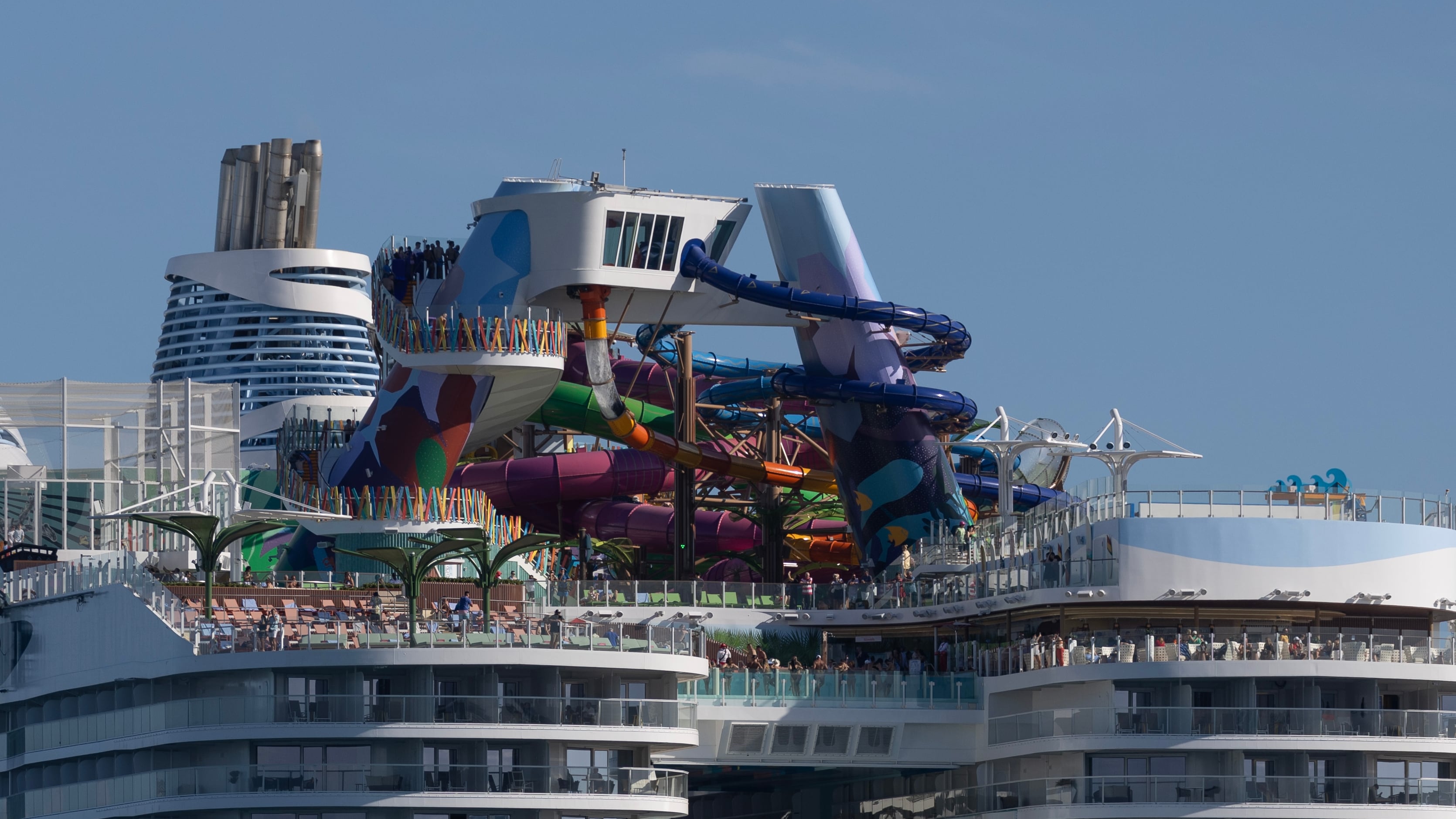 Details Emerge of Cruise Passenger’s Nightmare Injury From Shattered ...