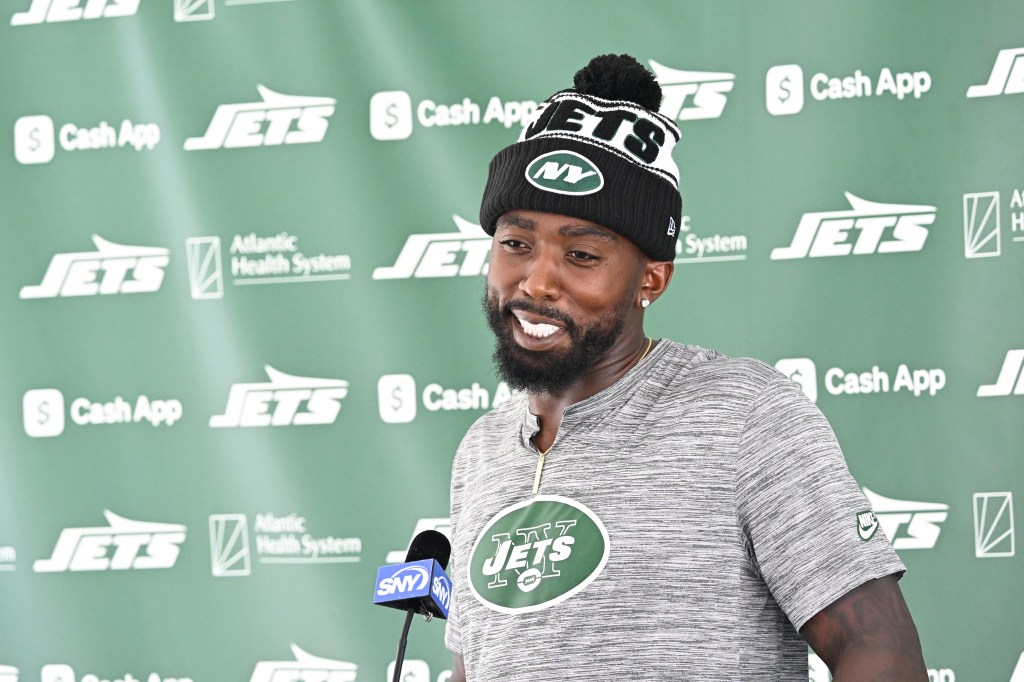 Tyrod Taylor undergoes knee surgery to complicate Jets’ QB situation