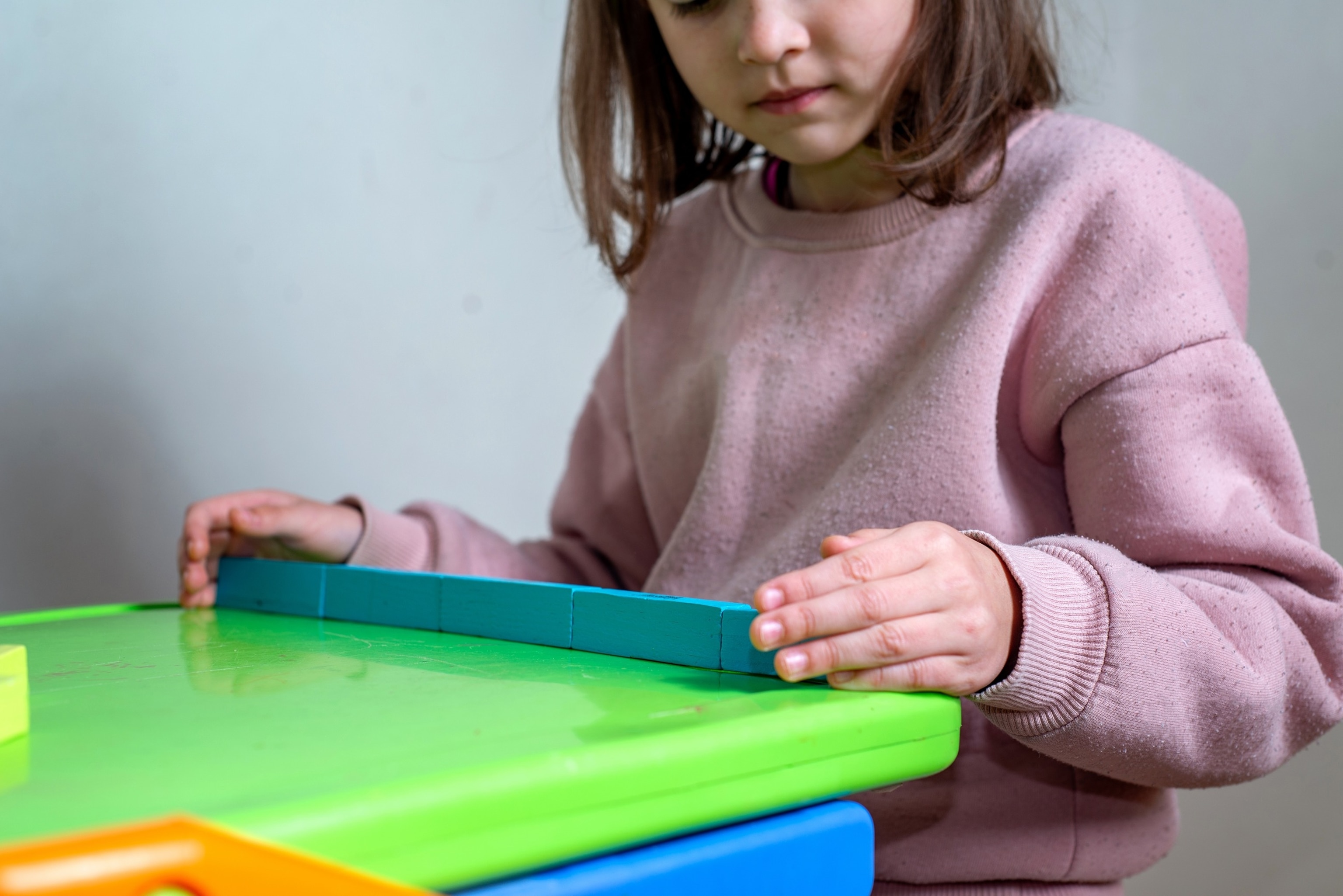 Autism diagnoses occurring earlier for boys, girls often wait years ...