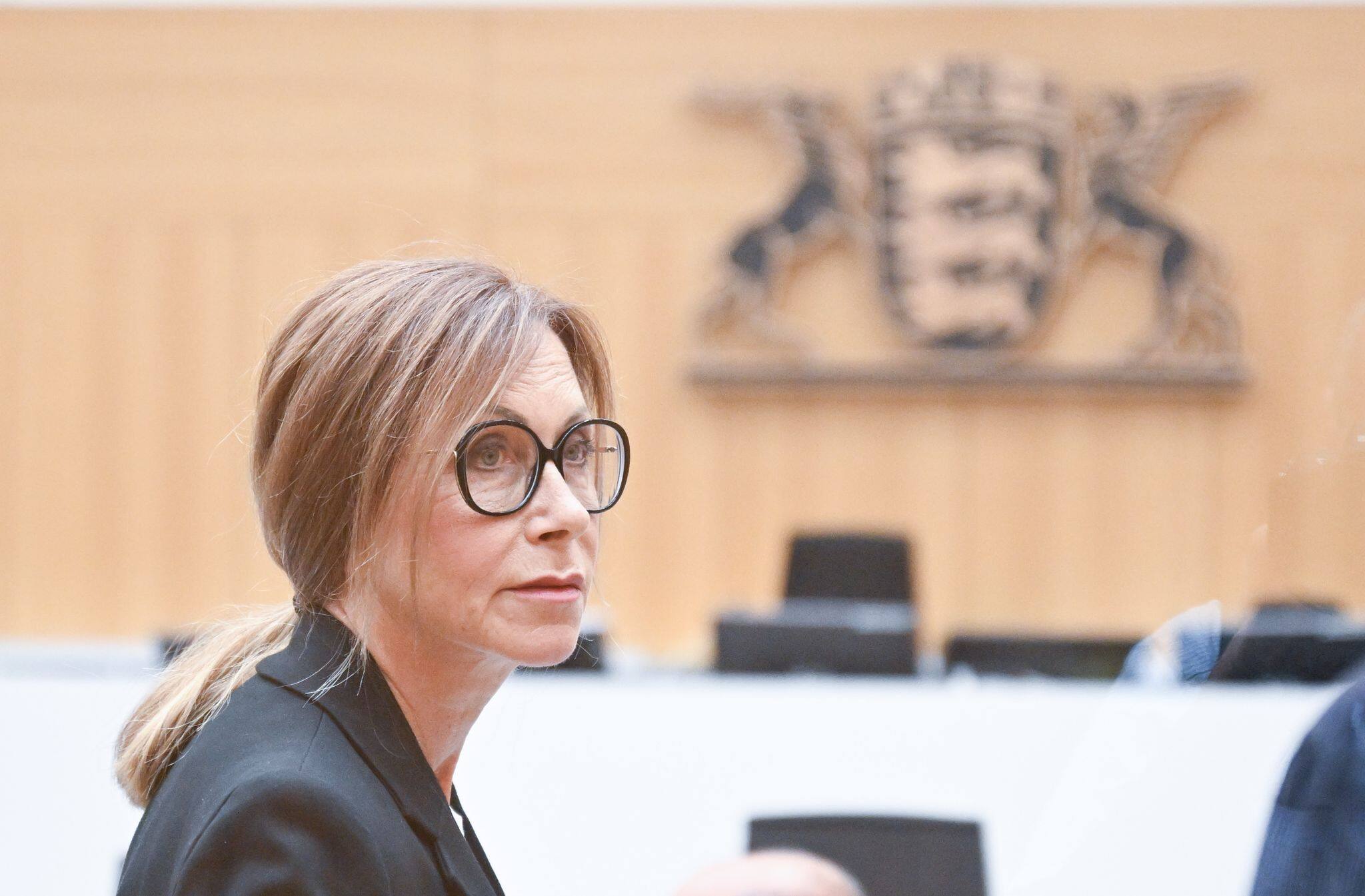 Mannheim: Mutter von getötetem Polizisten Rouven Laur sagt bei Prozess ...