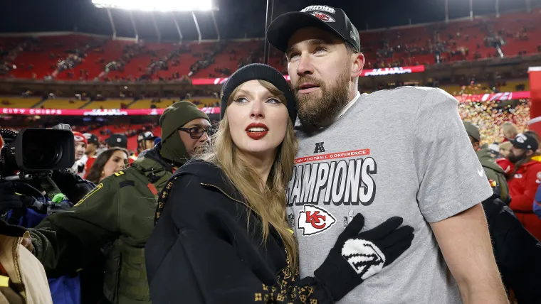 Travis Kelce family tree: Meet fiancee Taylor Swift, Eagles legend ...