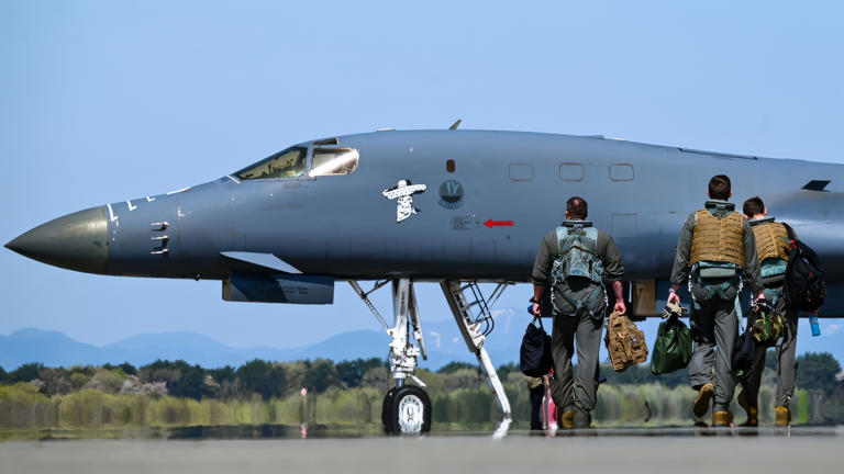 A New ‘Lego’ Pylon Is Giving the B-1B Lancer U.S. Air Forcer Bomber a ...