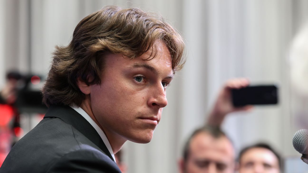 Source: Oklahoma's John Mateer denies gambling involvement