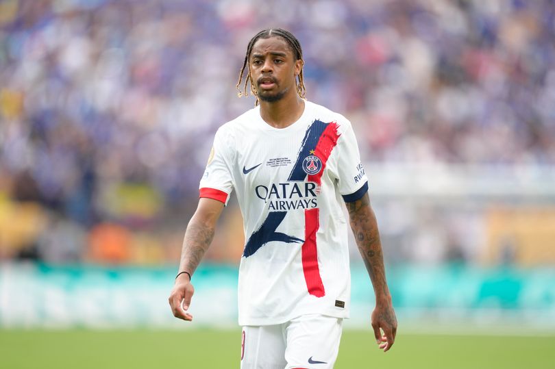 Bradley Barcola to Liverpool transfer 'decision made' amid Rio Ngumoha ...