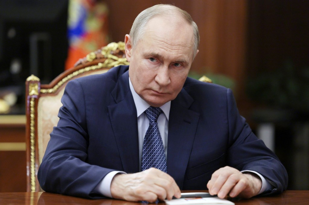 Opinion: Trump should give Putin a gift in Alaska – then an order