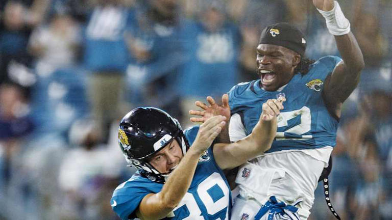 Reactions to Cam Little's Unofficial Record 70-Yard Field Goal
