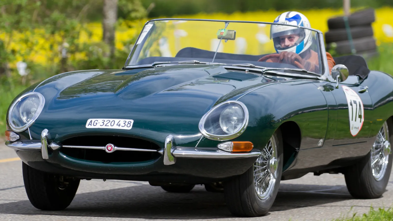 16 of the most beautiful convertible cars ever built