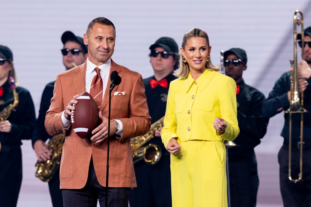 Laura Rutledge promoted to ESPN’s No. 1 ‘Monday Night Football’ crew