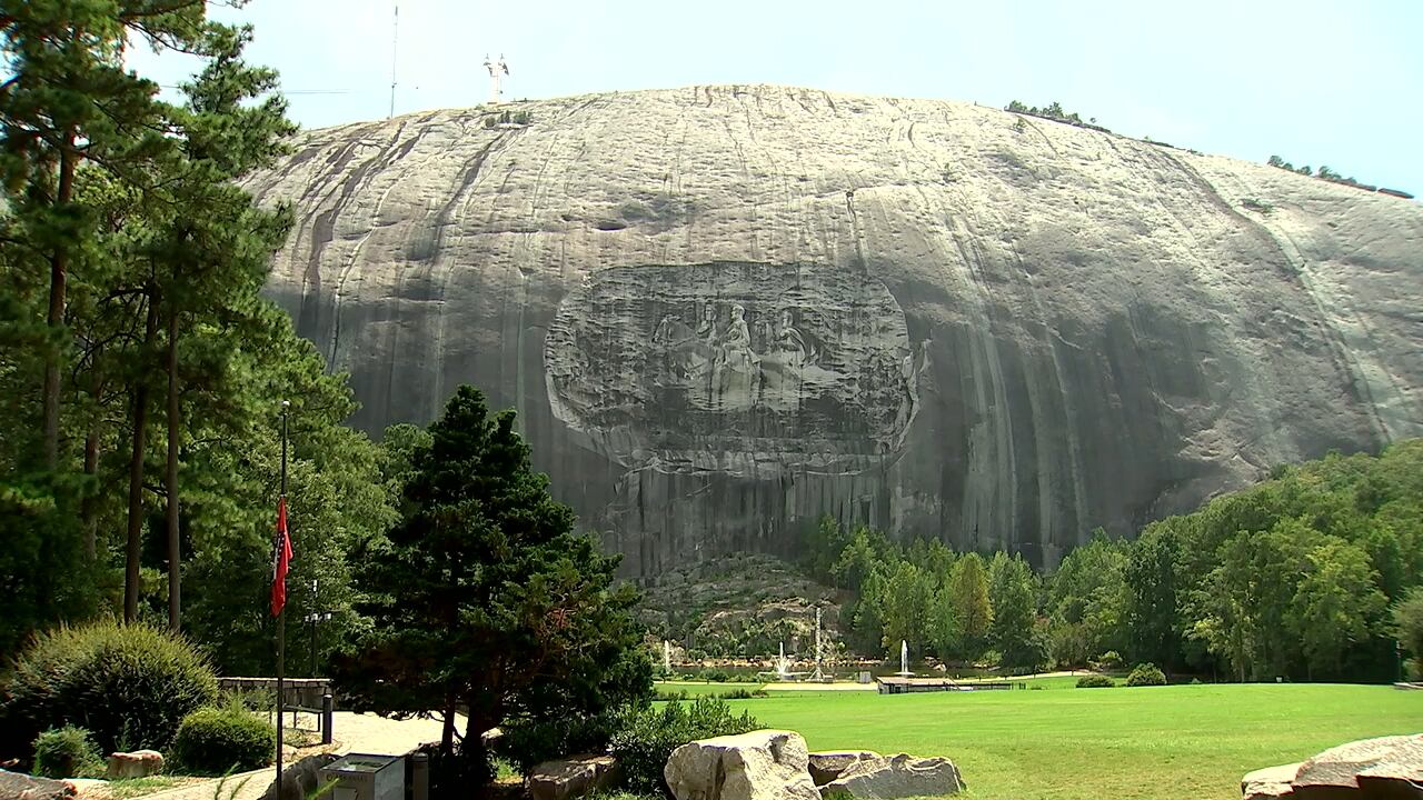 Stone Mountain Park to lay off nearly 500 staff in June