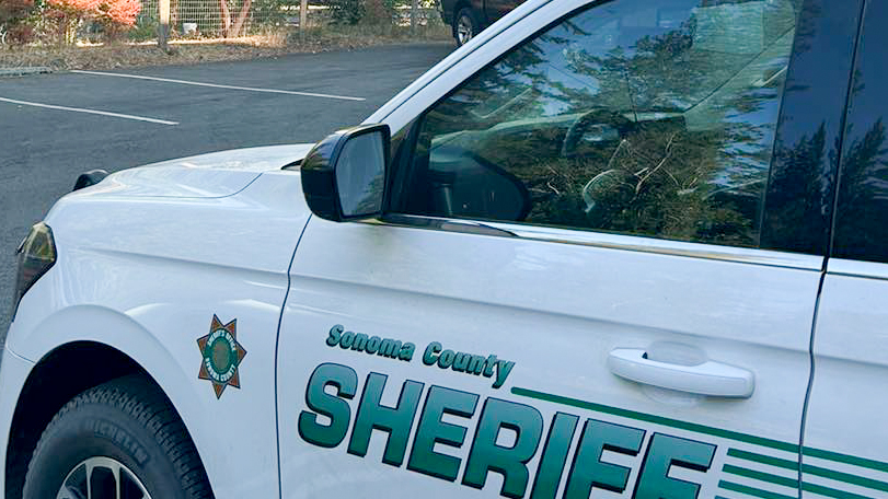 Deputy who allegedly killed ex-partner kills self following standoff