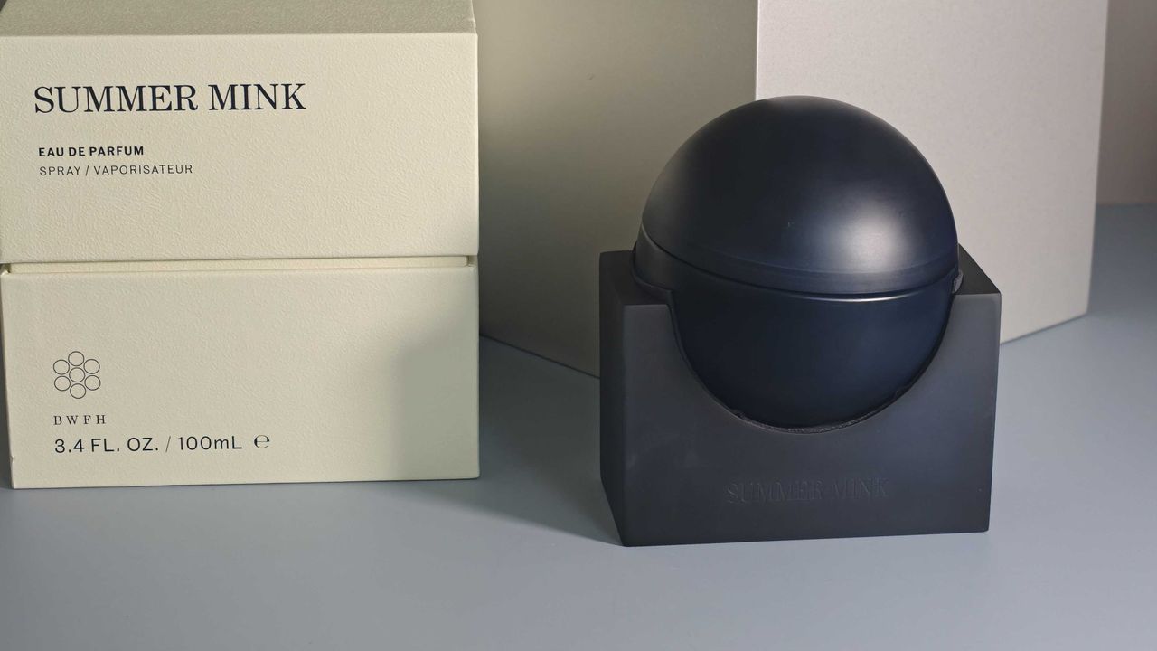 I tested Better World Fragrance House Summer Mink – Drake flexes his ...