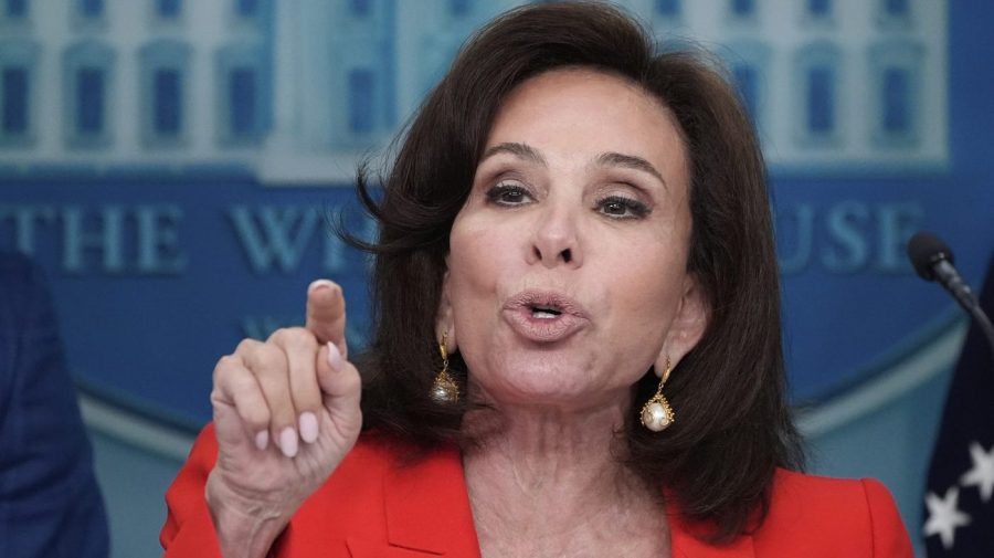 Unredacted texts show Jeanine Pirro praising Trump, blasting Hannity ...