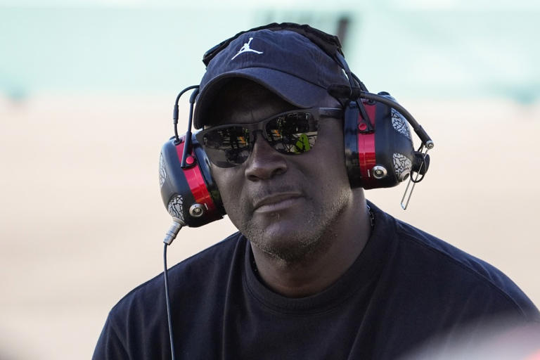 NBA Legend Michael Jordan Suffers Unfortunate Loss