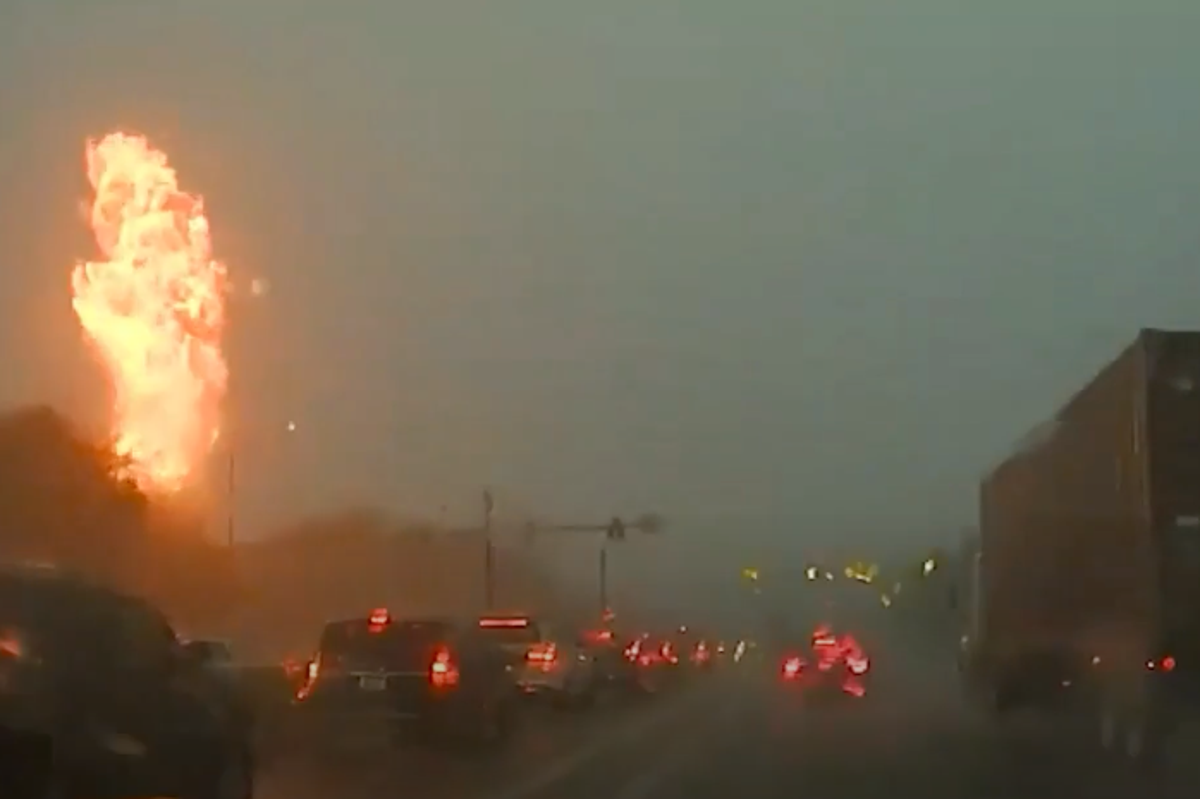 Huge fireball caused by bolt of lightning is caught on camera