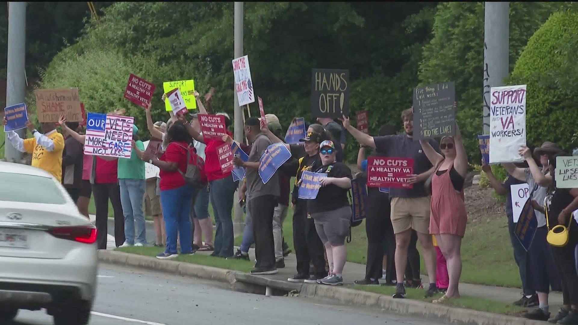 Atlanta VA nurses rally against cuts