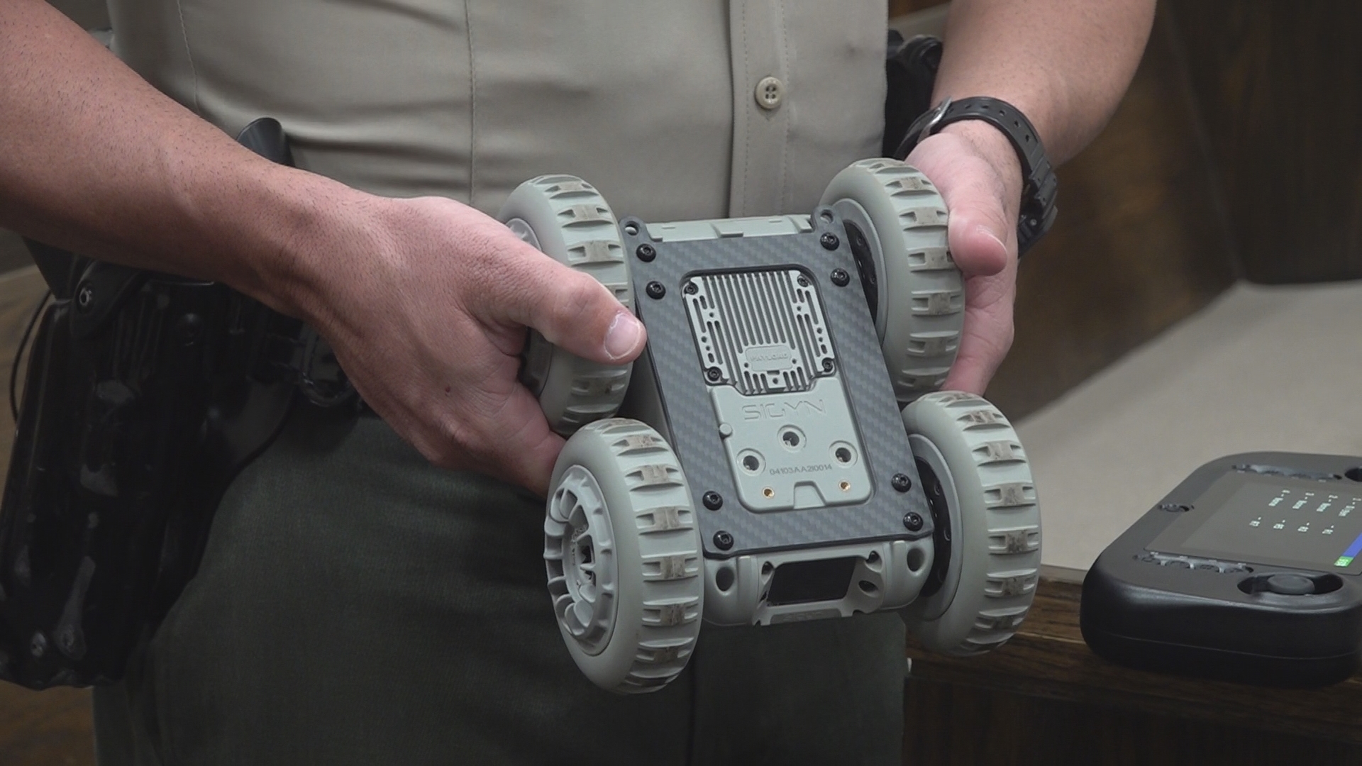 Take a look at the robot used in a Monroe County barricaded suspect ...