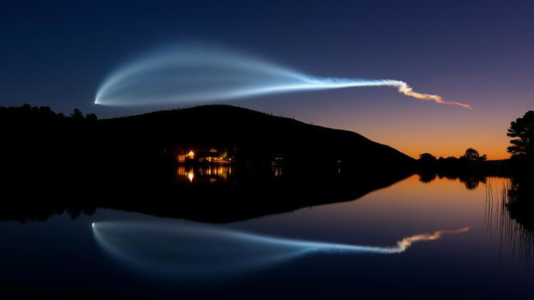 SpaceX Falcon 9 rocket launch from Vandenberg, California Space Force ...