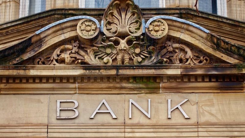 Is It Safe To Link Bank Accounts?