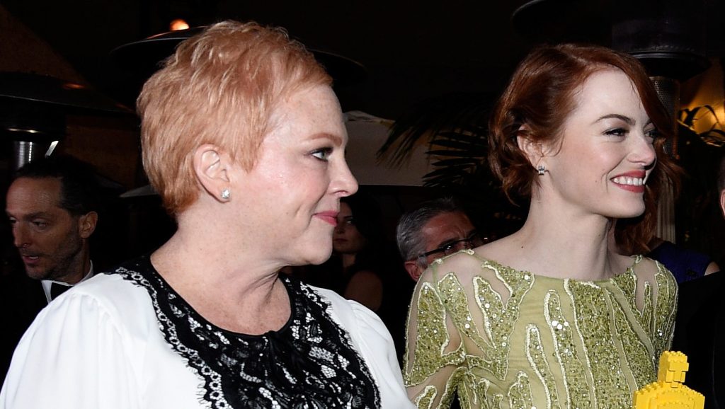 Emma Stone Cried Before Shaving Her Head for ‘Bugonia' Because of Her ...