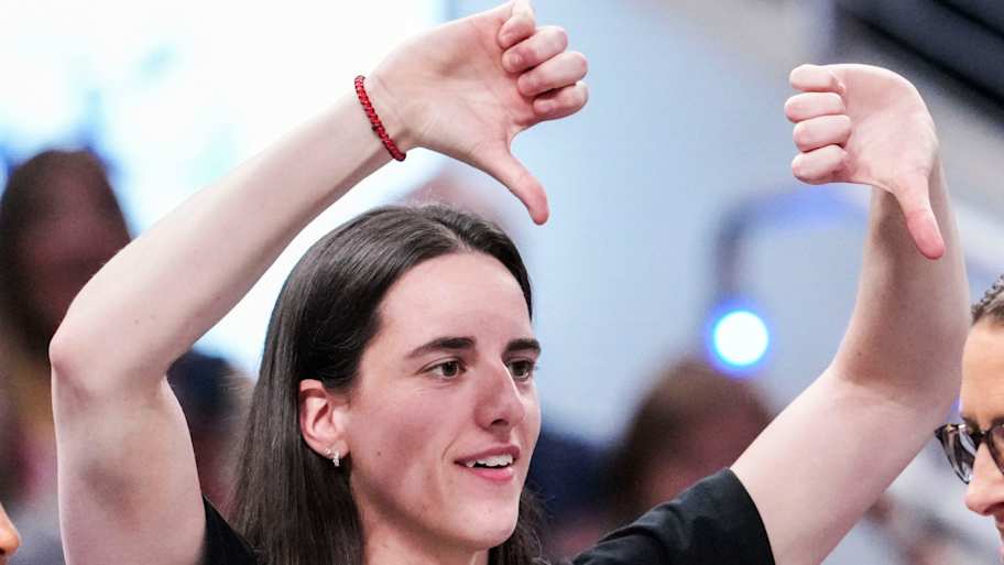 Caitlin Clark sits as Dallas Wings pull off upset vs. Indiana Fever