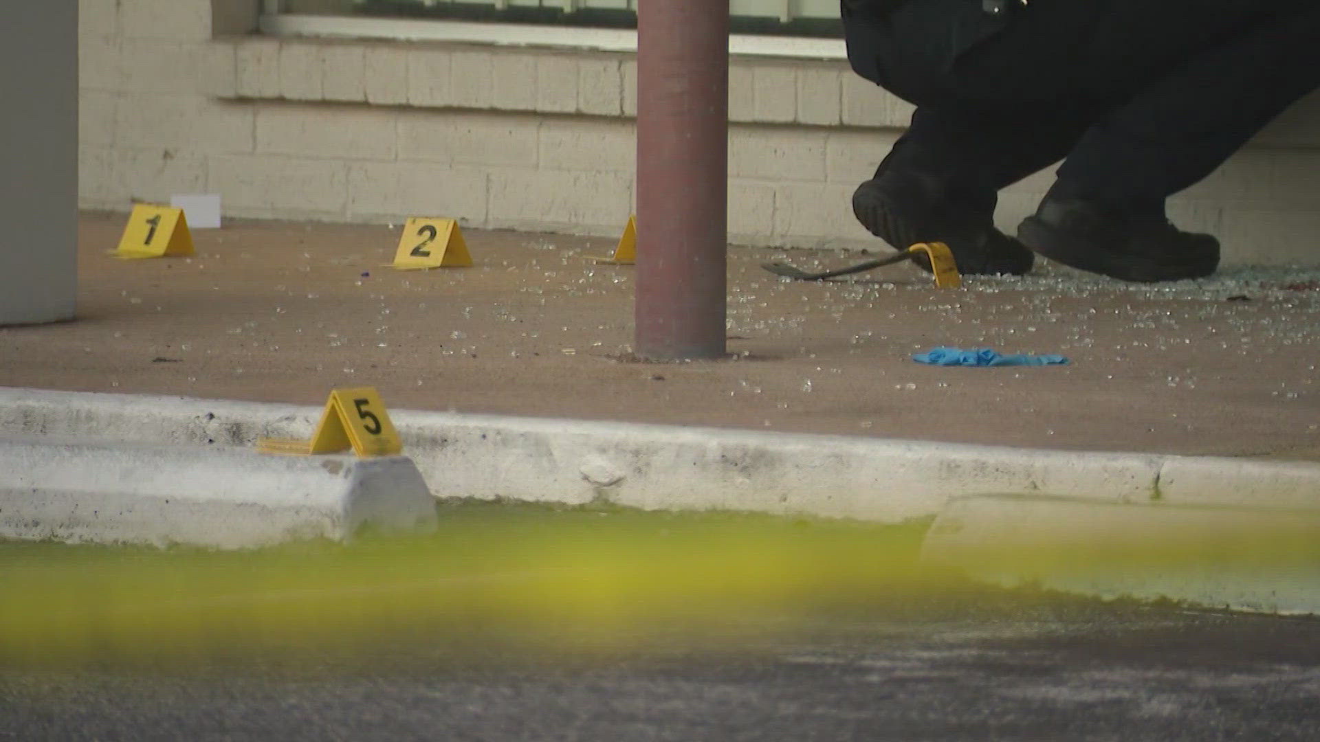 HPD: 3 suspects in custody after fatal shooting, robbery at southwest ...