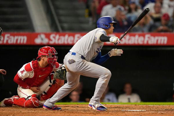 Zach Neto, Angels turn triple play off Shohei Ohtani liner