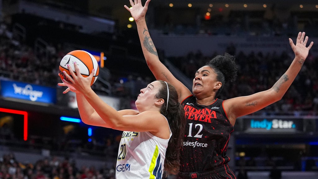 Maddy Siegrist scores 22 and Dallas Wings hold on for 81-80 win over ...