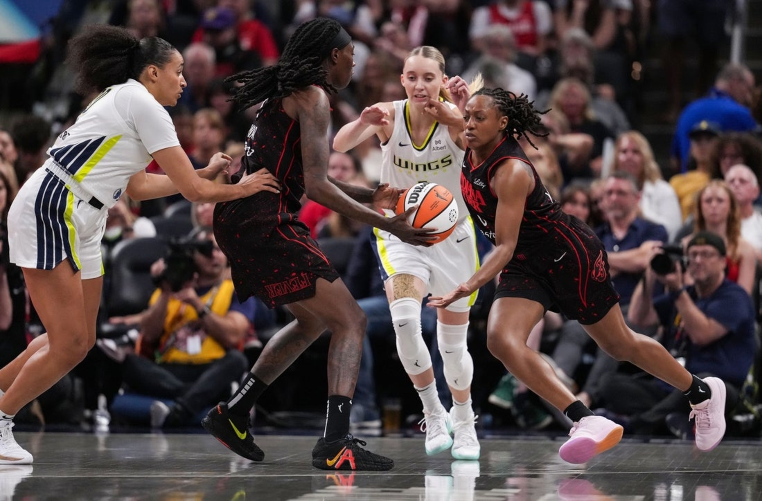Maddy Siegrist nets season-high 22 as Wings hold off Fever