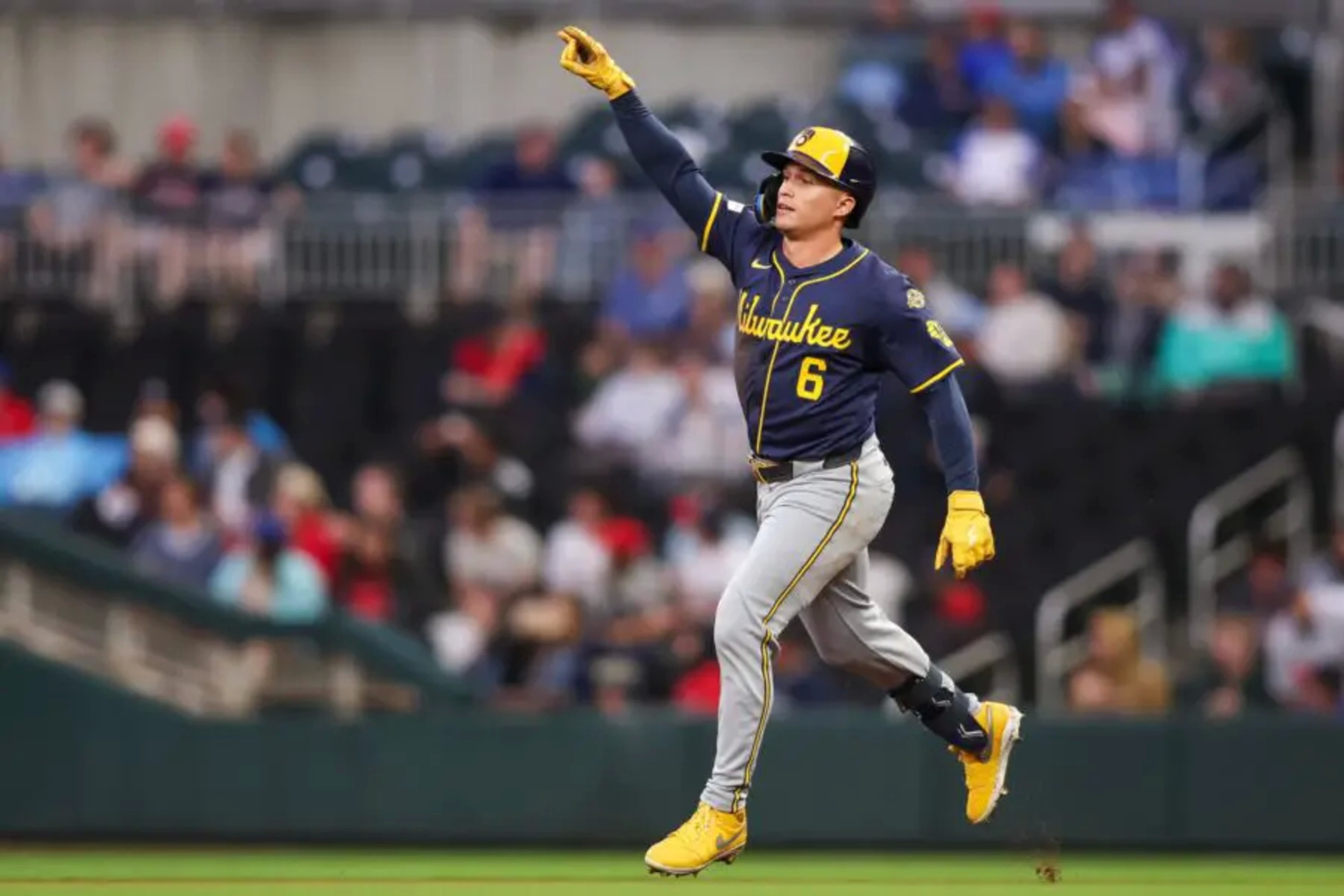 Milwaukee Brewers will be without Isaac Collins over weekend series