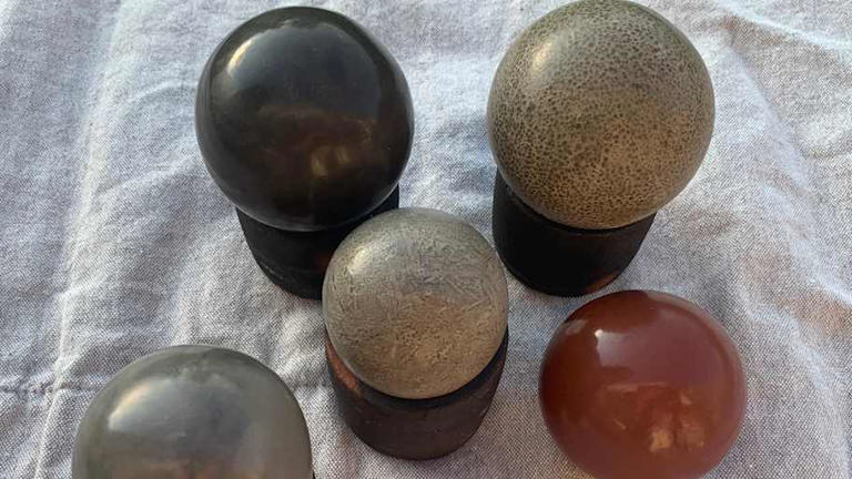 The Meditative Art of Hikaru Dorodango: How Japanese Schoolchildren ...