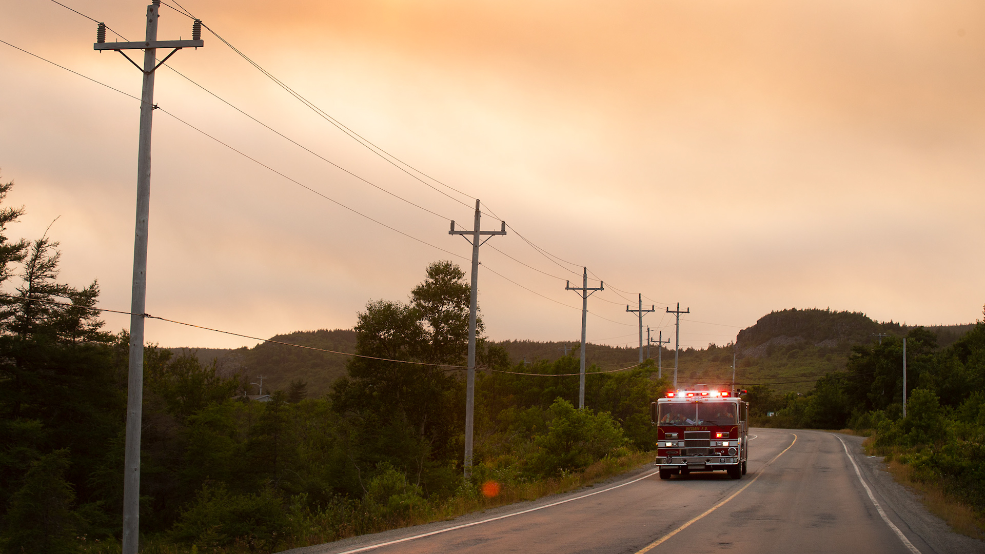 Thousands preparing to flee as fire roars near Newfoundland capital