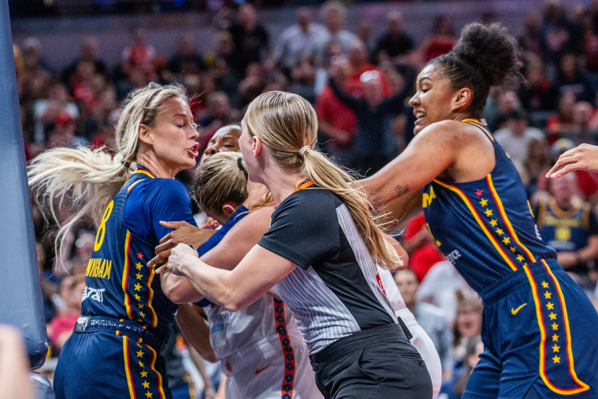 Lexie Hull Reacts After Sophie Cunningham’s Action Involving WNBA Rival