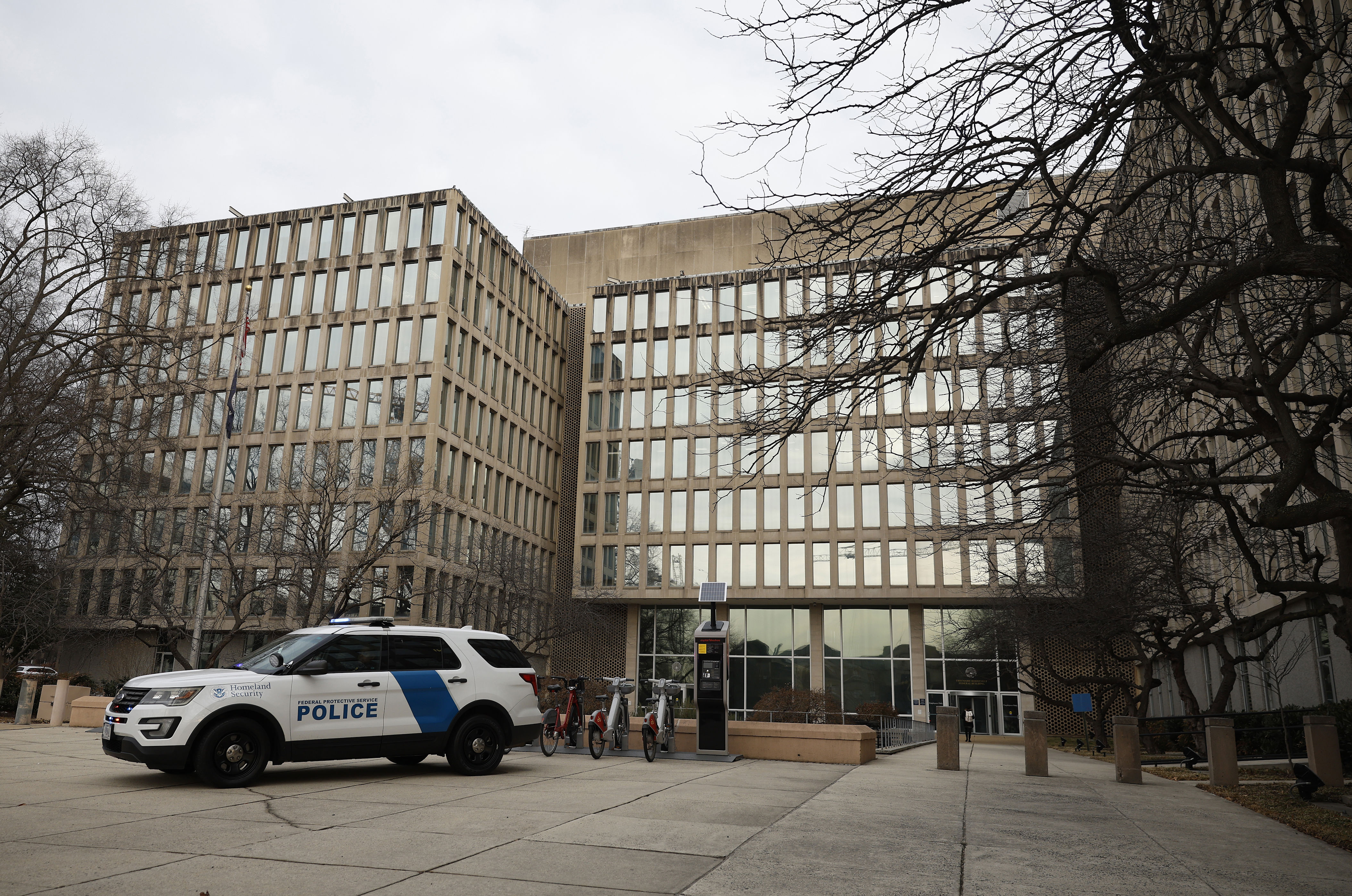 Federal appeals court clears DOGE to access sensitive records at agencies