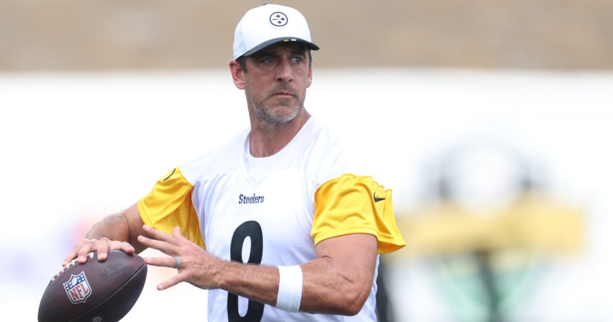 Aaron Rodgers injury update: Mike Tomlin gives positive news on Steelers QB
