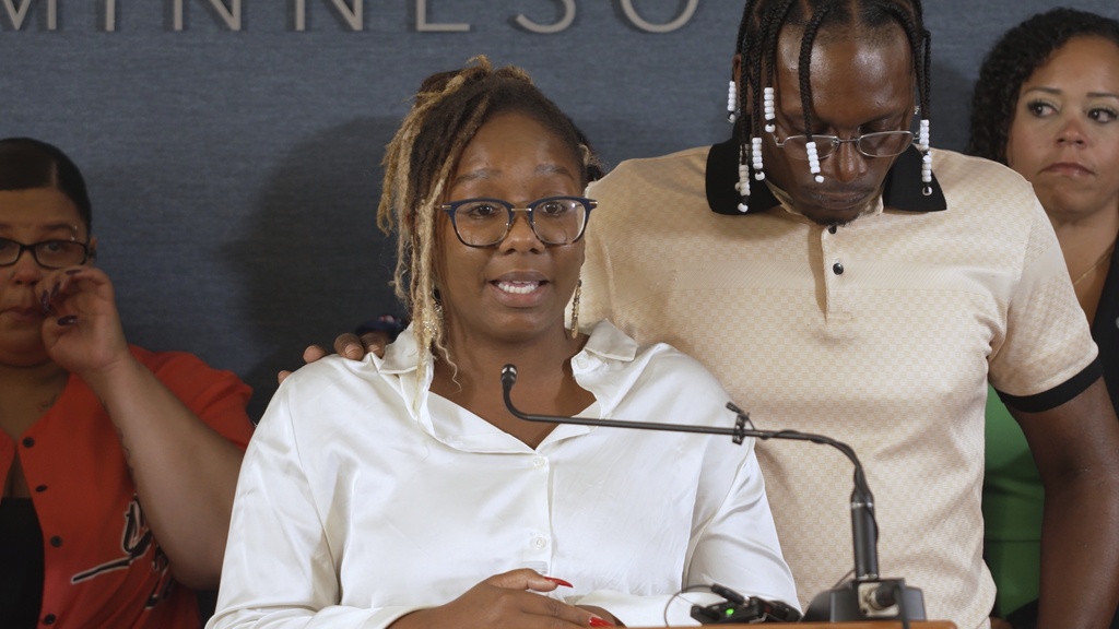 Minnesota prosecutor seeks to overturn man's 1998 murder conviction ...