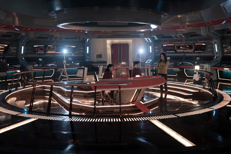 Kirk Steps Into the Captain's Chair for the First Time on the Next ...