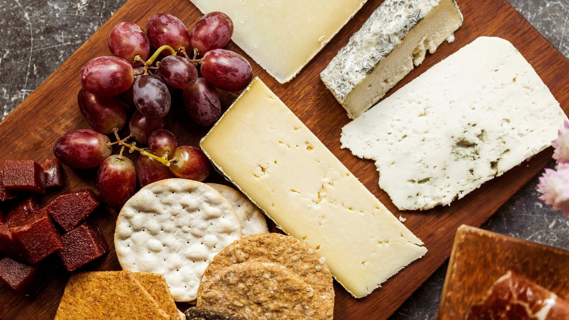 20 Foods Rich in Calcium That Build Strong Bones